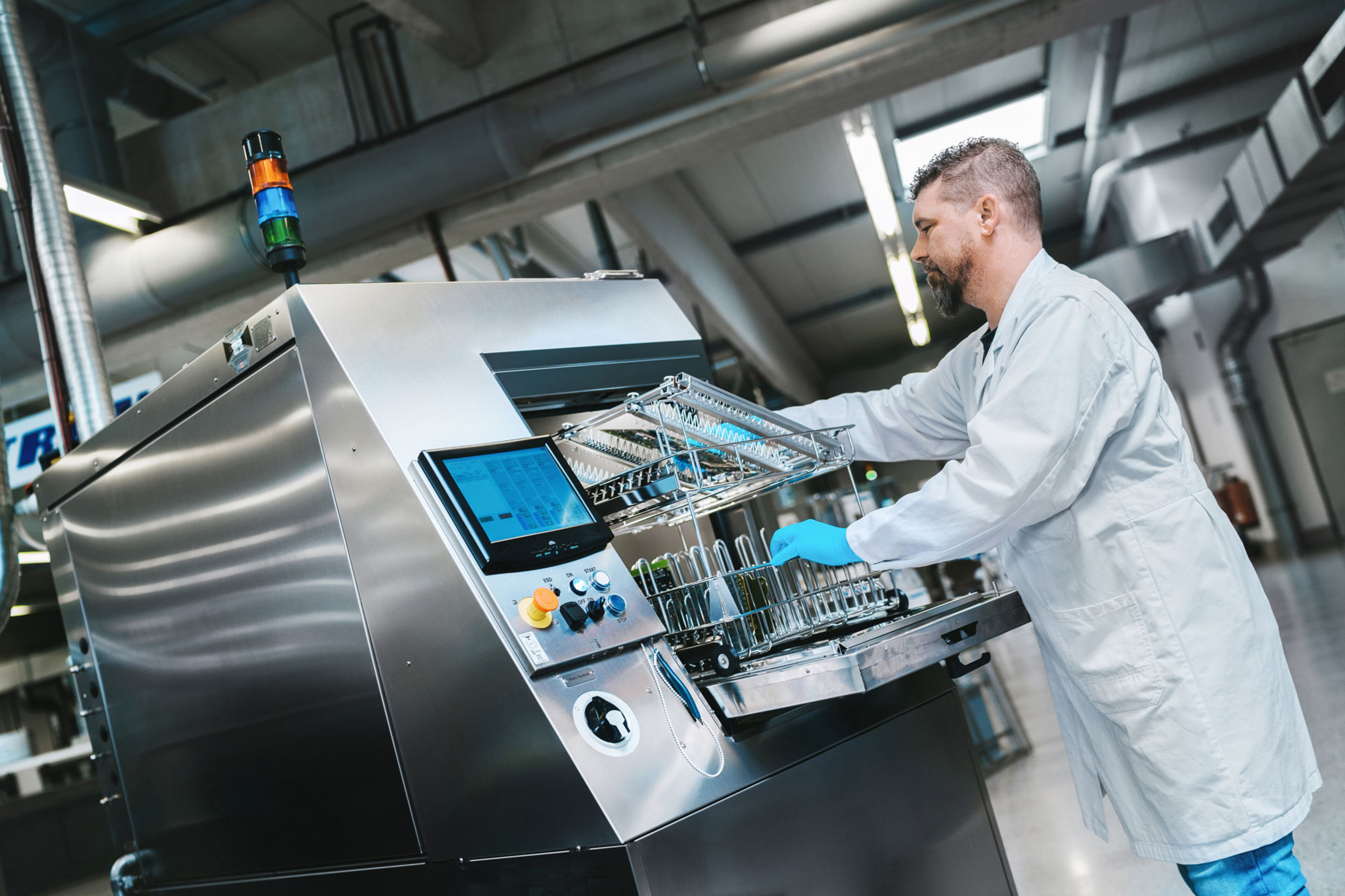 How to Remove Flux Residues Safely - ZESTRON