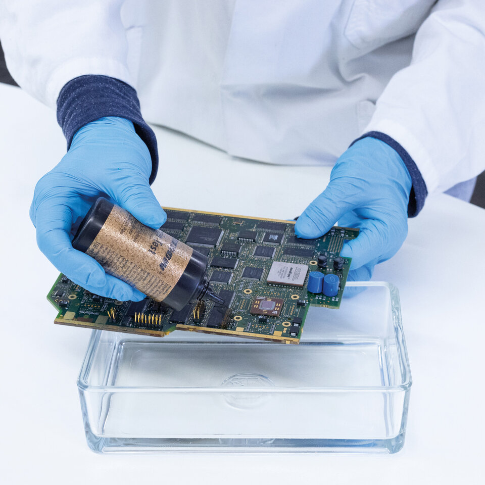 ZESTRON® RESIN TEST